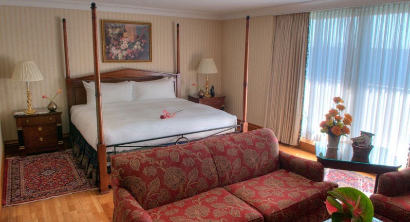Deluxe Suites - The Waterside Inn