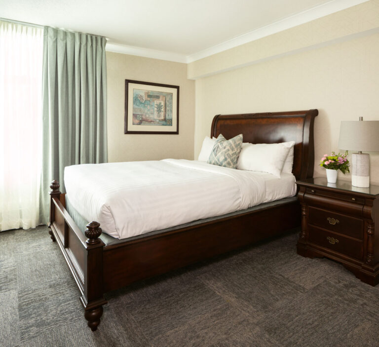 Residence Suites - The Waterside Inn
